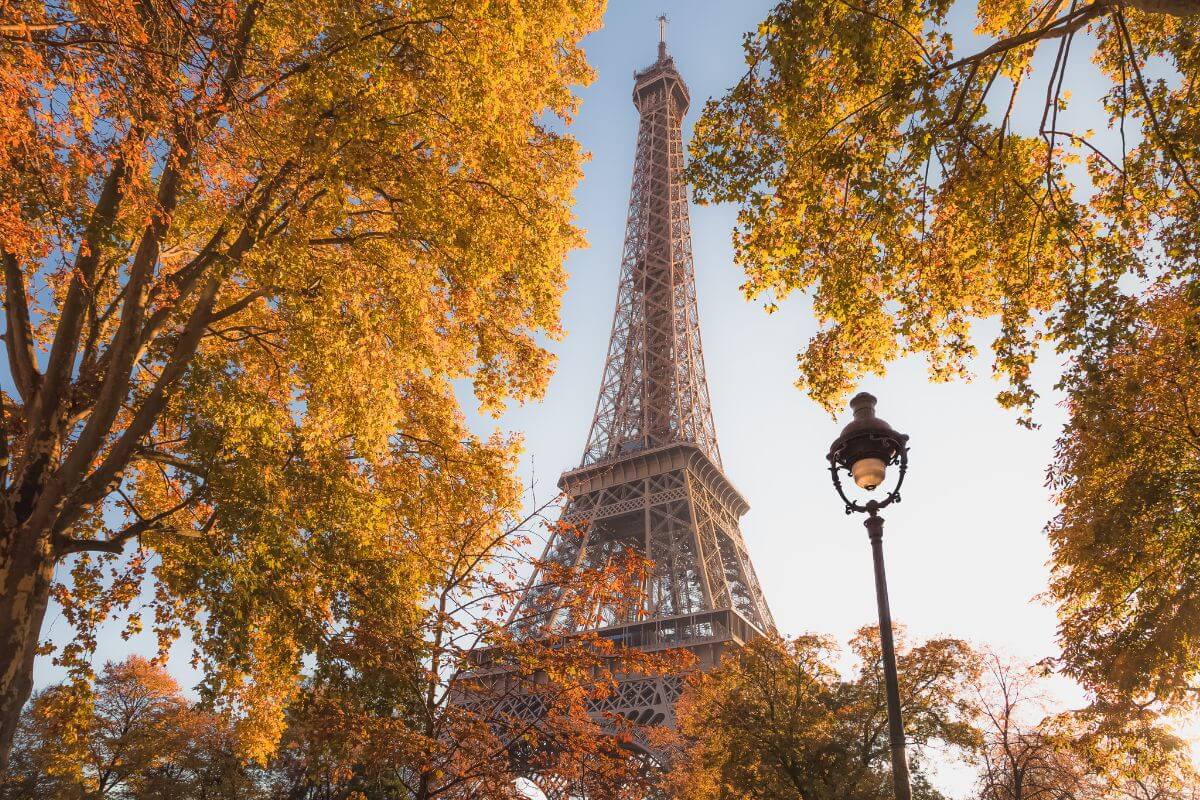 Travel To Paris On A Budget: A Budget Traveler's Guide - Finblog